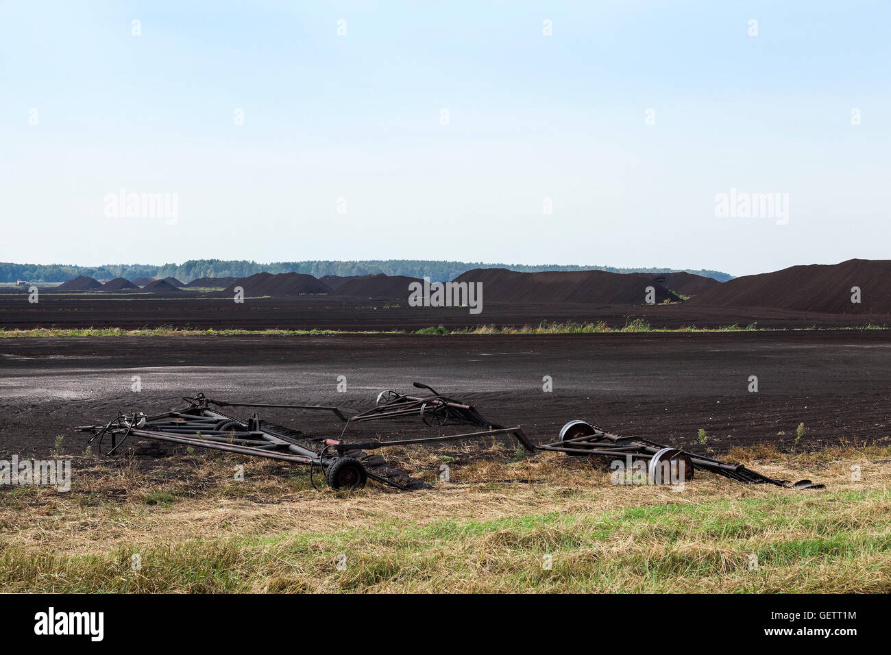 extraction of peat Stock Photo - Alamy