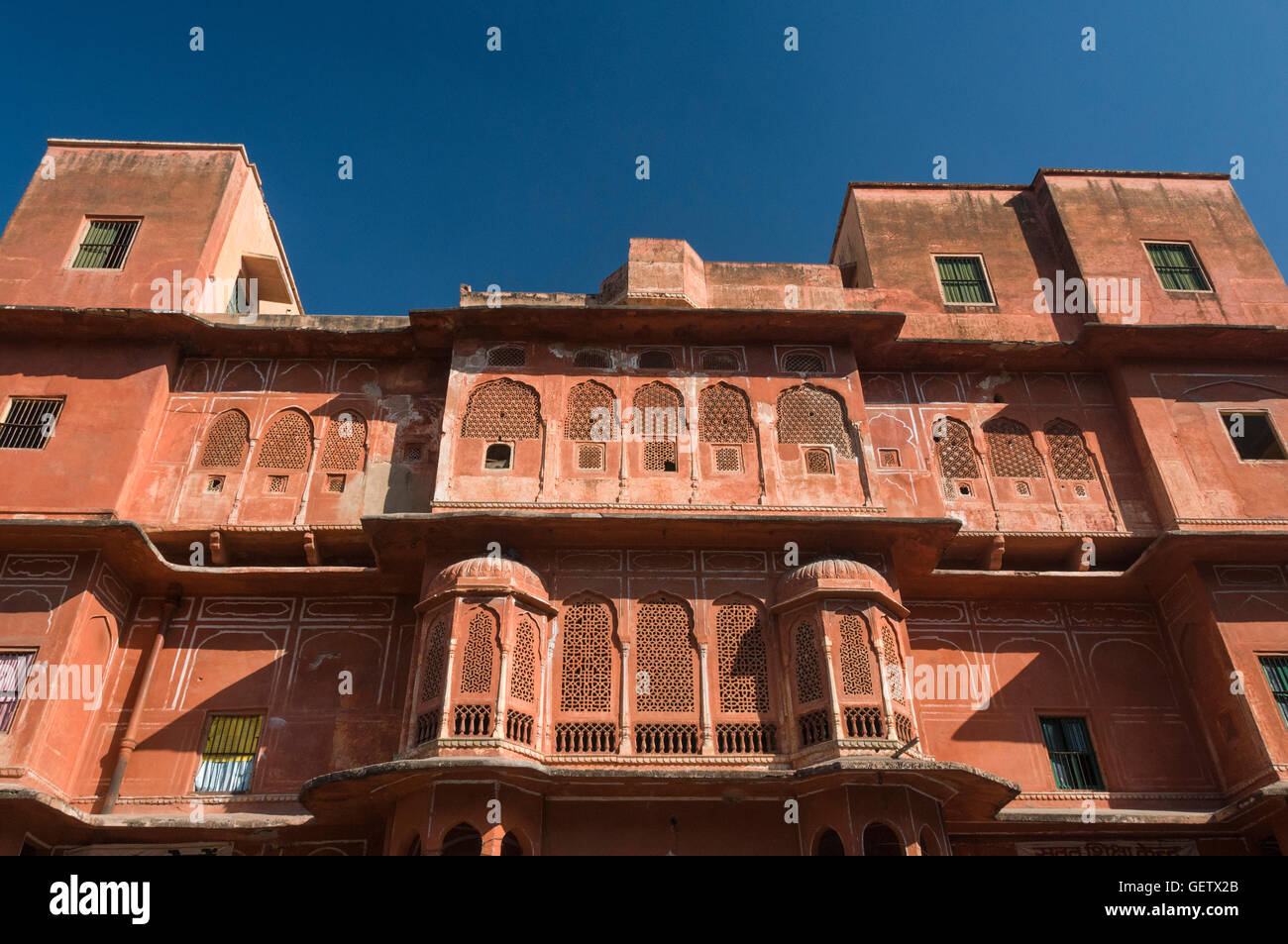 Traditional building in the old city district of Jaipur Stock Photo - Alamy