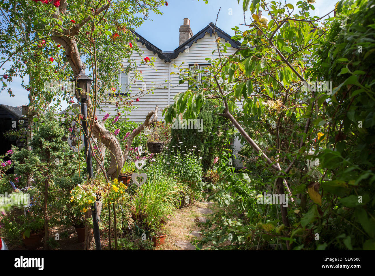 Old weatherboarded cottages, Ferrol Road, Gosport, Hants, England Stock ...