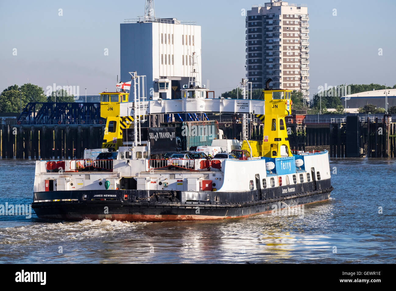 Woolwich Ferry, River Thames, London, England, U.K Stock Photo - Alamy