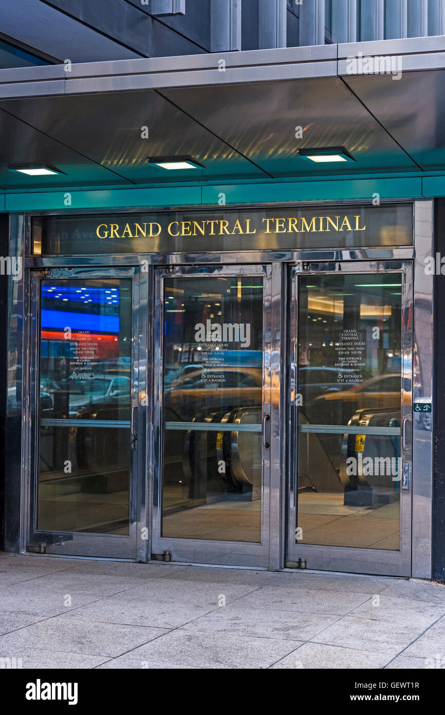 Modern entrance to Grand Central Terminal Stock Photo - Alamy
