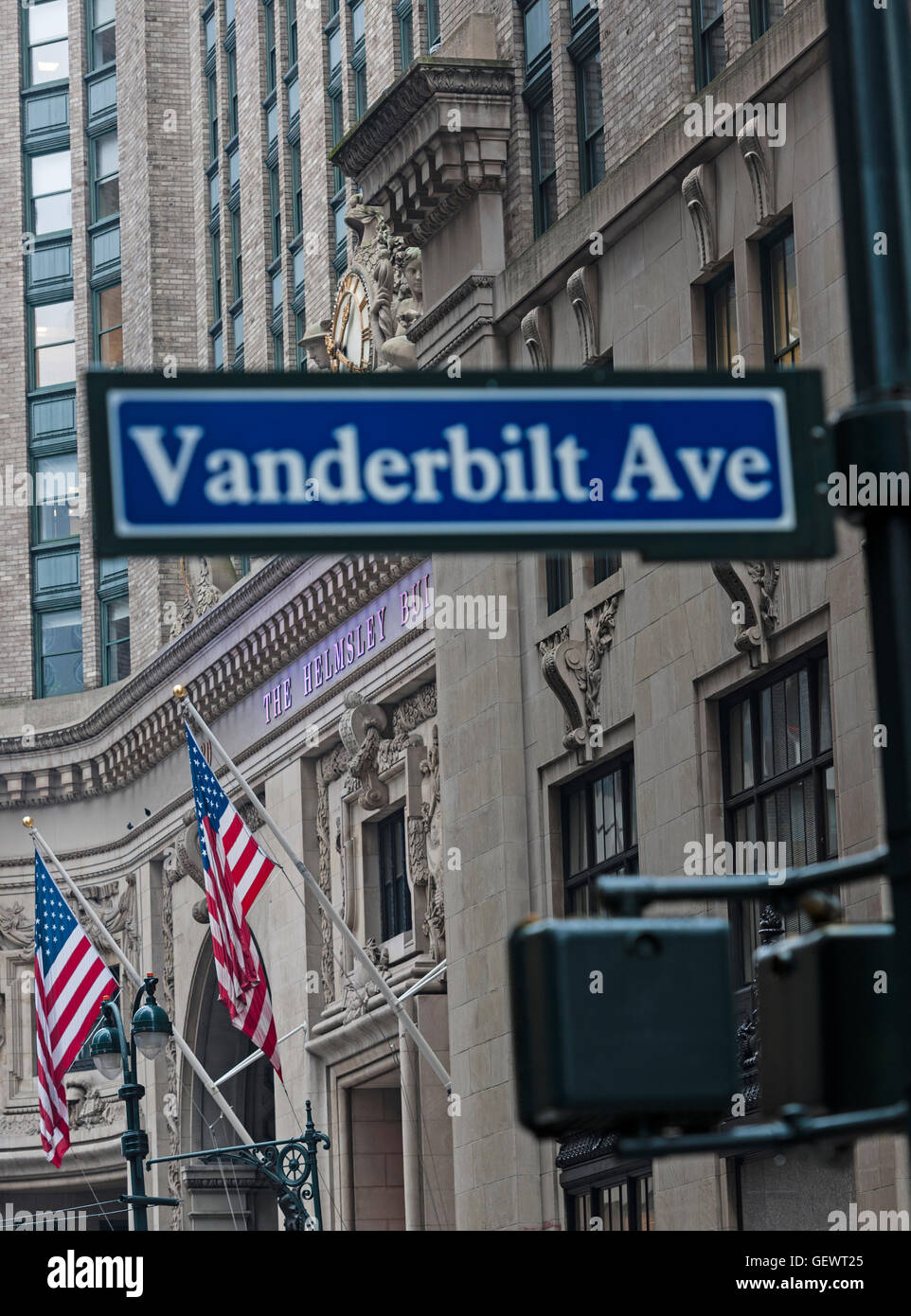 Warren street sign hi-res stock photography and images - Alamy