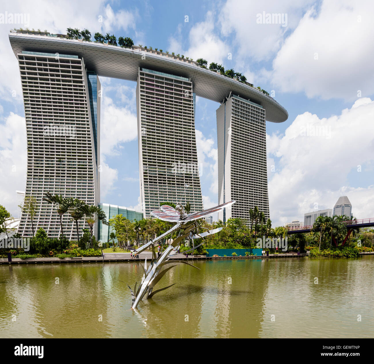 Marina Bay Sands Hotel with Dragonfly Lake and Dragonfly sculpture at ...