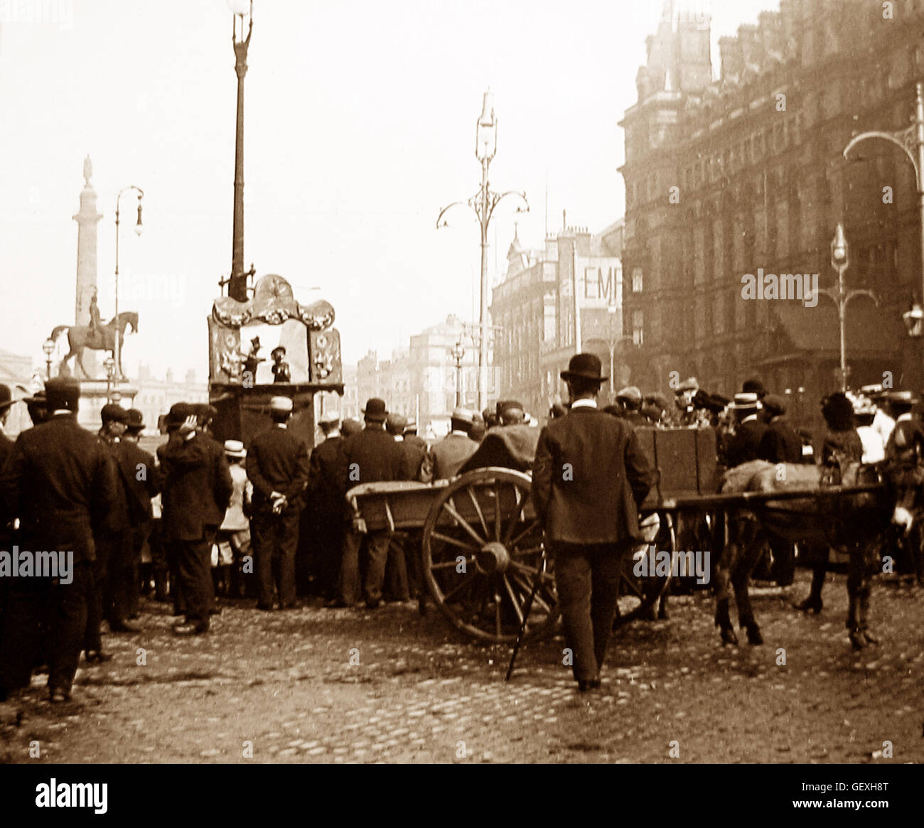 Punch and Judy Show, Liverpool - early 1900s Stock Photo - Alamy