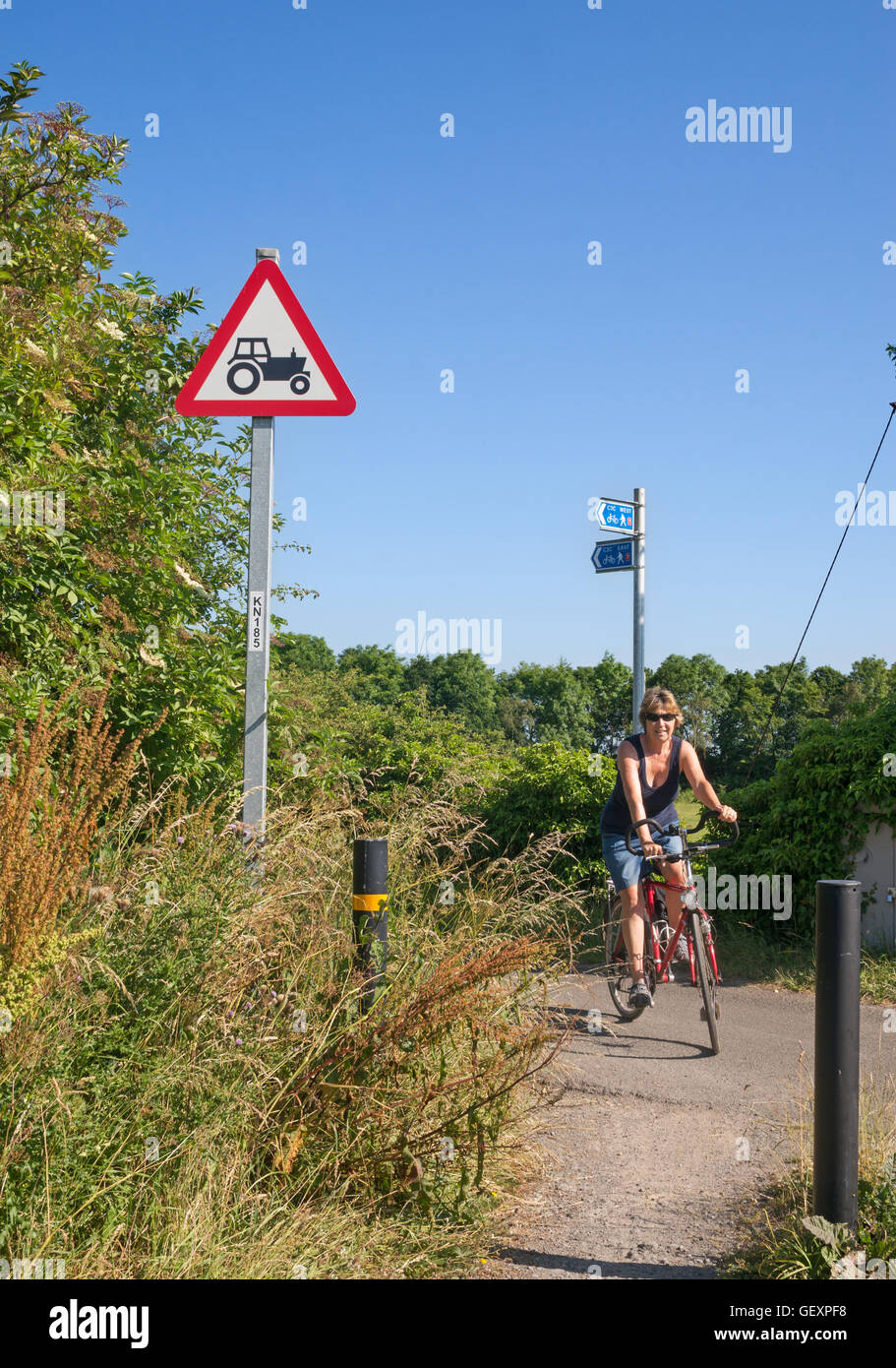 Cycling warning sign hi-res stock photography and images - Alamy
