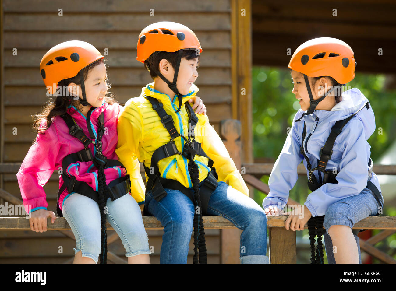 Happy Chinese children playing outside Stock Photo - Alamy