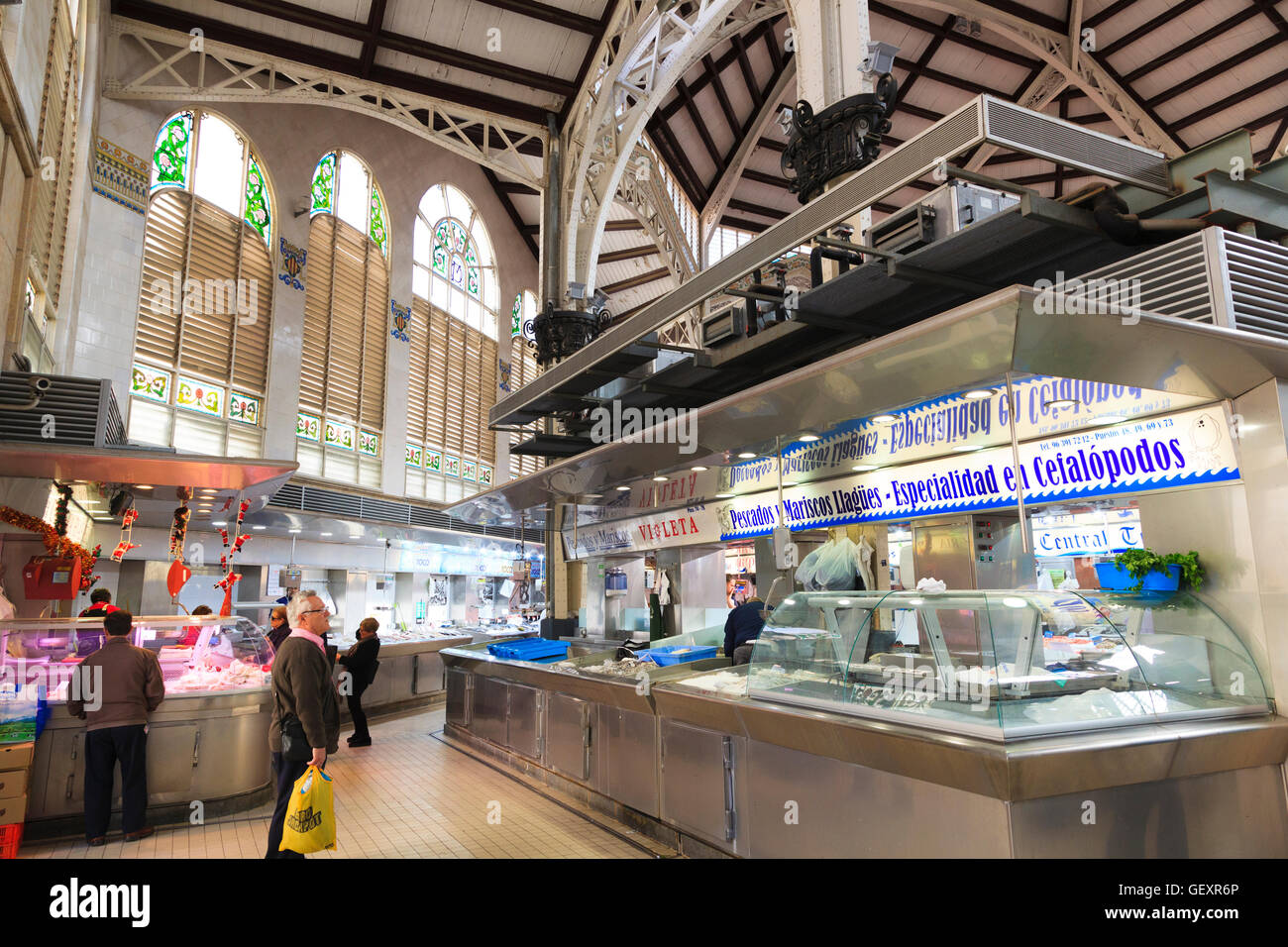 Market stalls inside the central market of Valencia Stock Photo - Alamy
