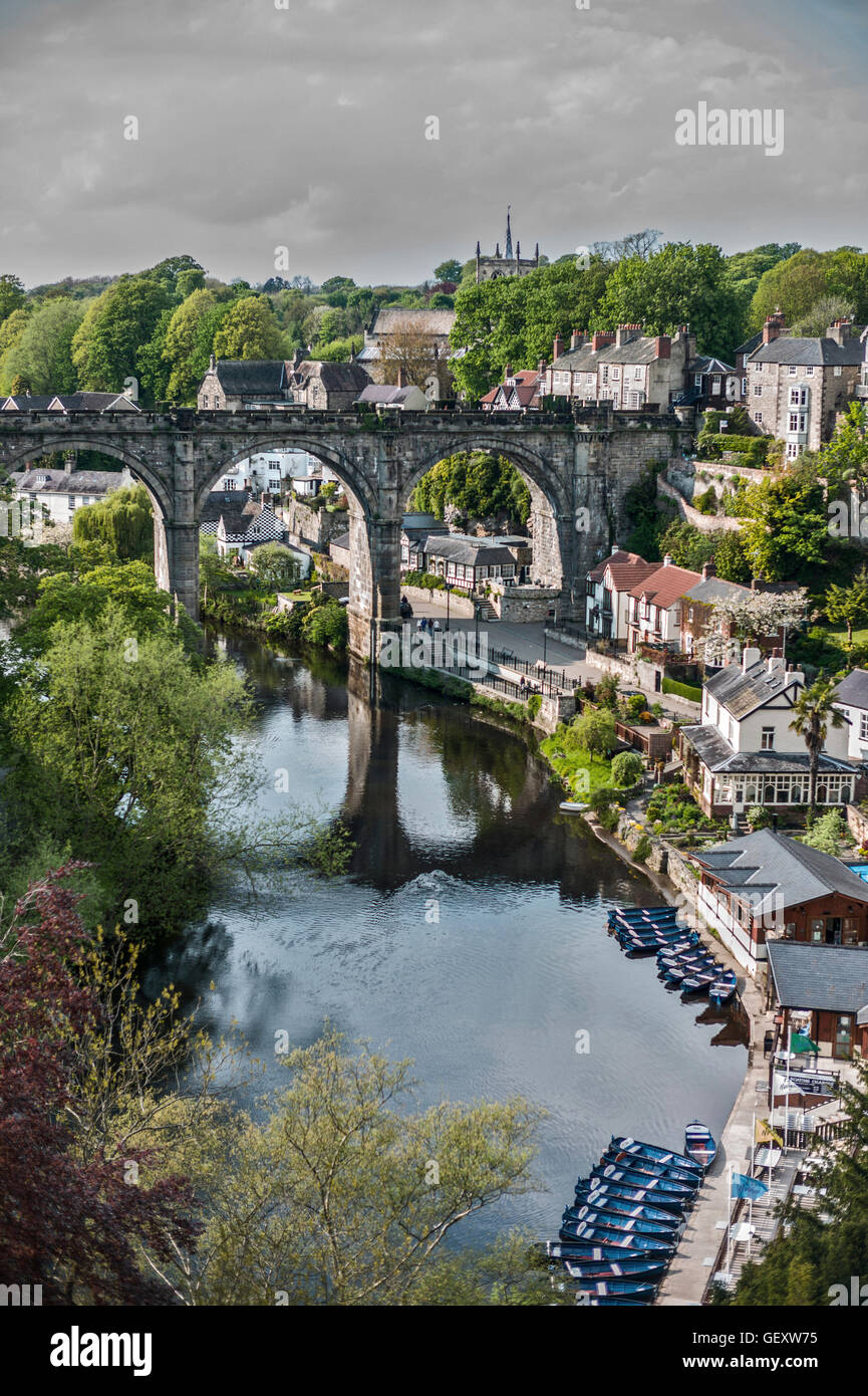 Bridge over the river Nidd at Knaresborough in North Yorkshire Stock ...