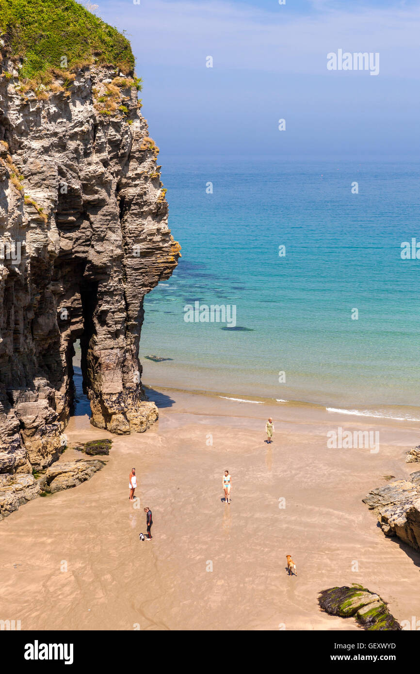 Bossiney cove hi-res stock photography and images - Alamy