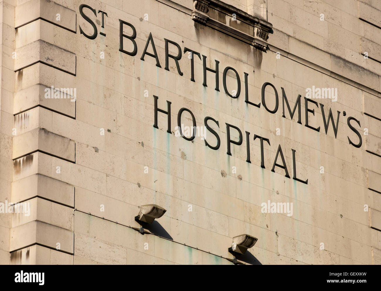 St bartholomew hospital london hi-res stock photography and images - Alamy