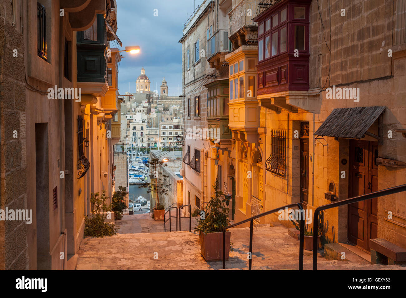 Senglea church hi-res stock photography and images - Alamy