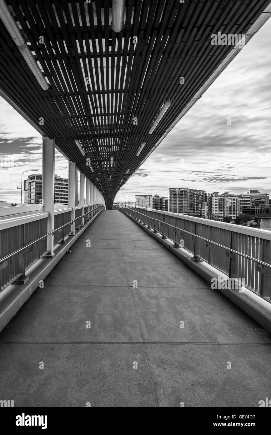 Walkway on the Go Between Bridge, Brisbane Stock Photo - Alamy