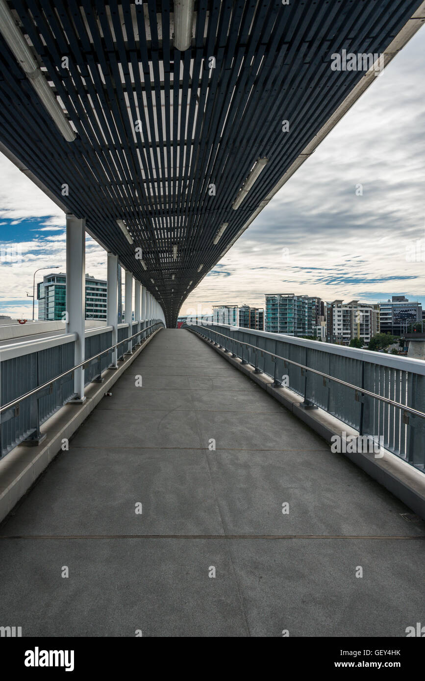 Walkway on the Go Between Bridge, Brisbane Stock Photo - Alamy