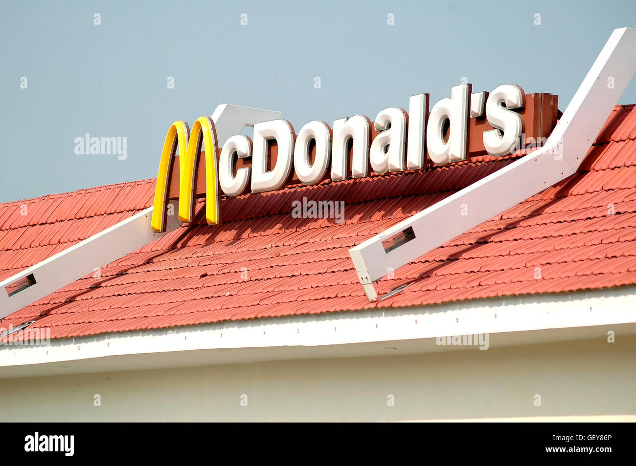 Mcdonalds Outlet High Resolution Stock Photography and Images - Alamy