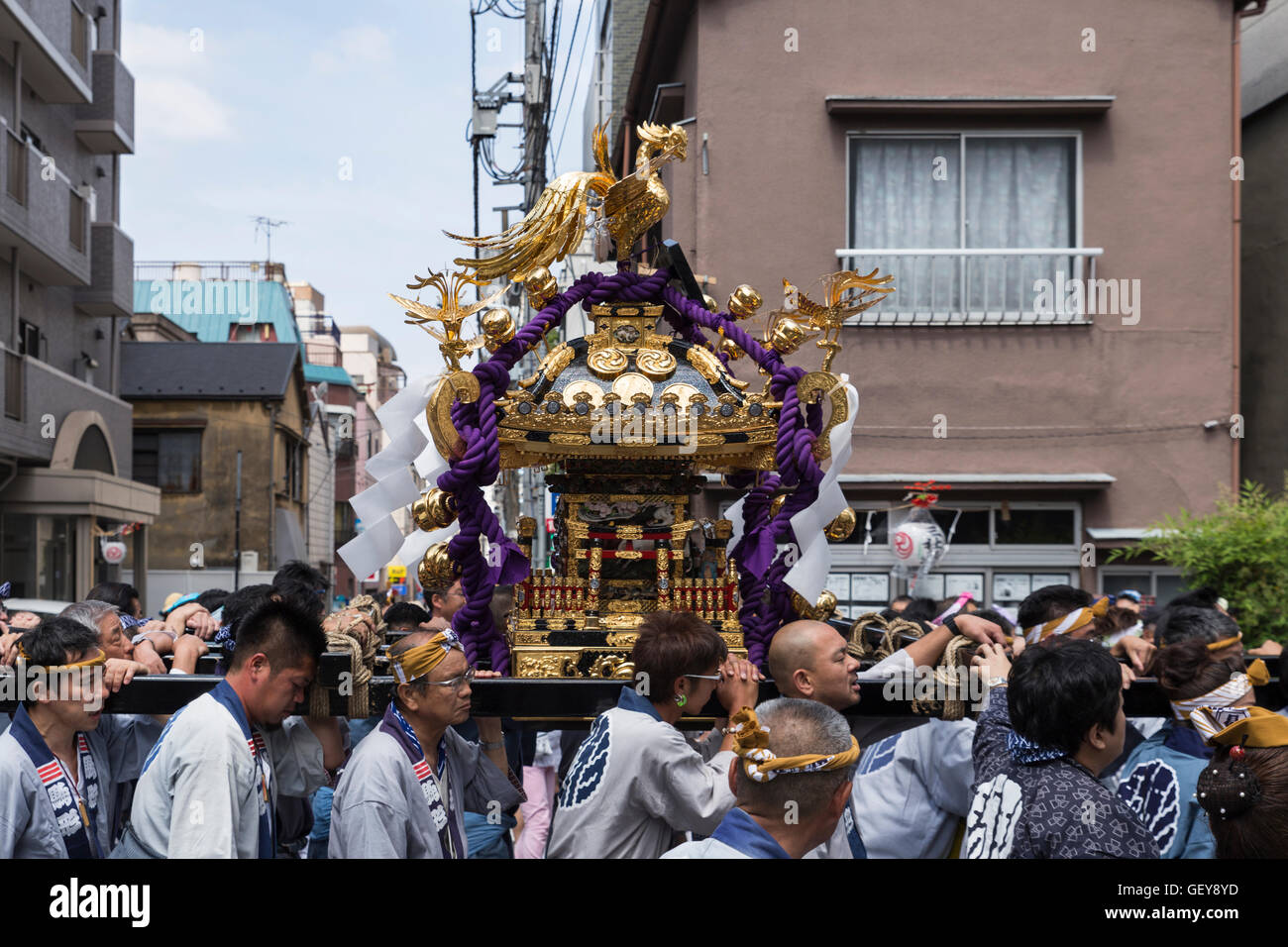 Portable shrine hi-res stock photography and images - Alamy