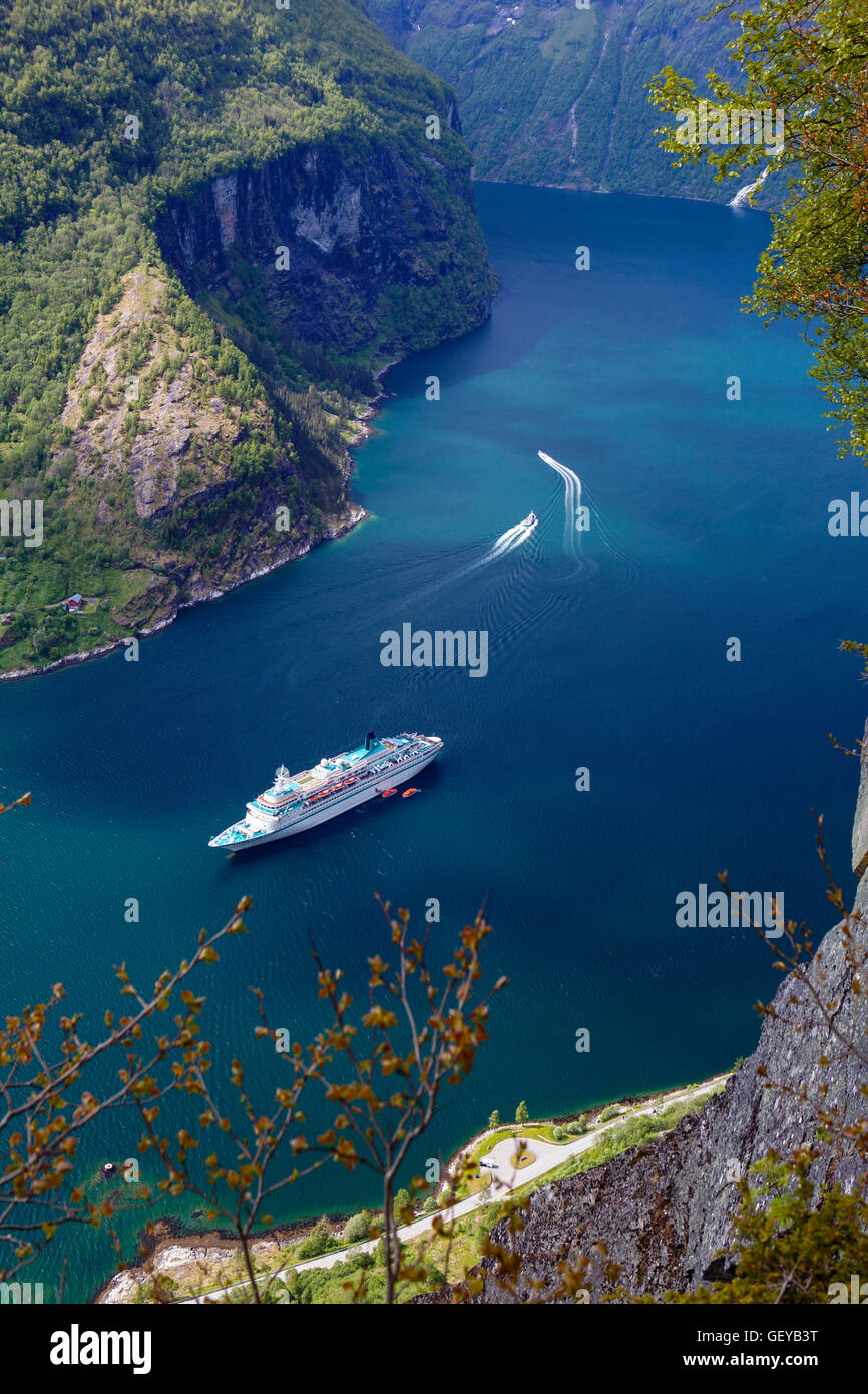 Geiranger hi-res stock photography and images - Alamy