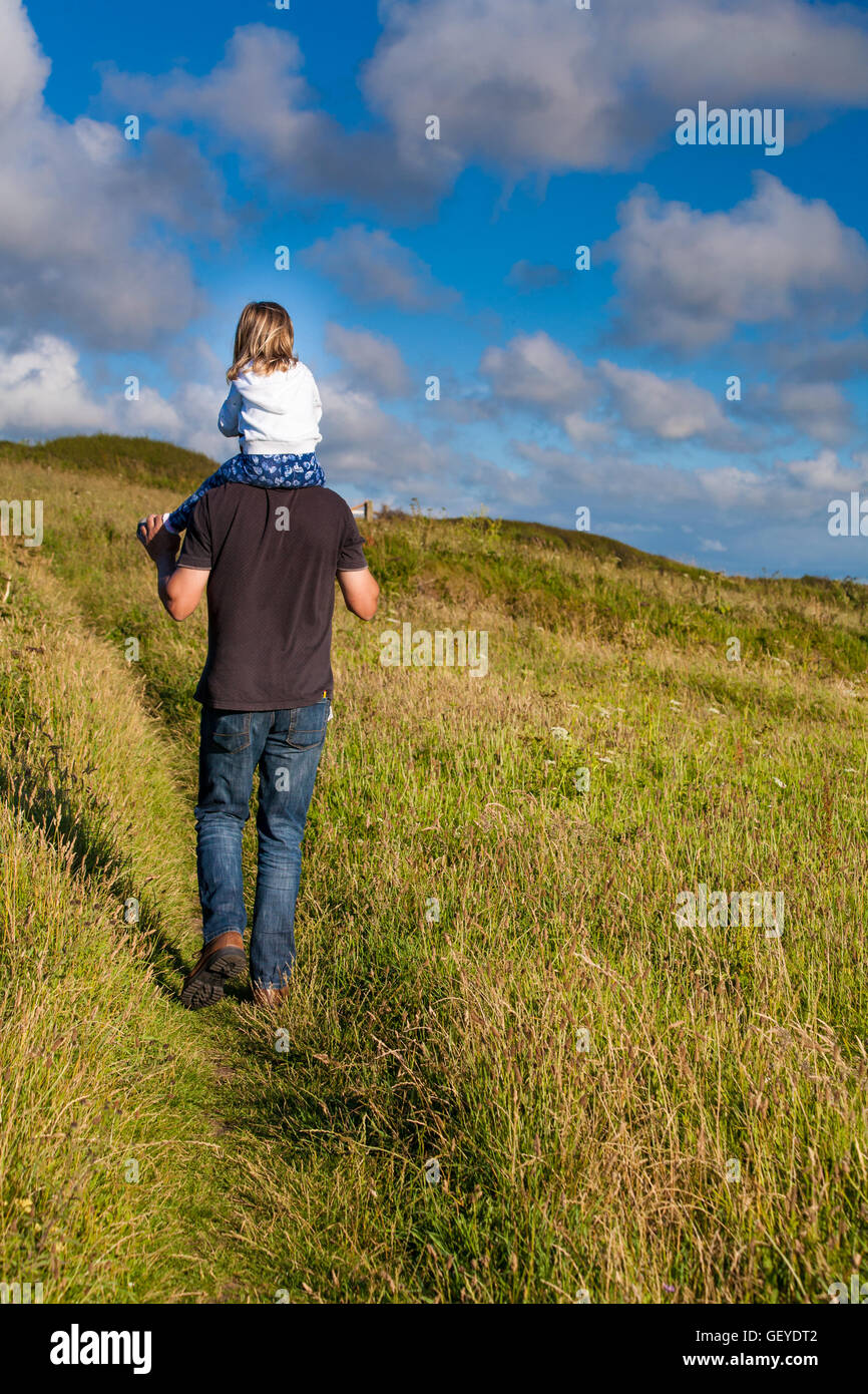 Father giving daughter shoulder ride hi-res stock photography and ...