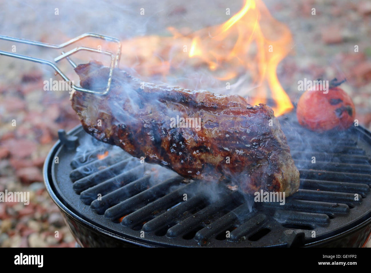 Bbq tongs hi-res stock photography and images - Alamy