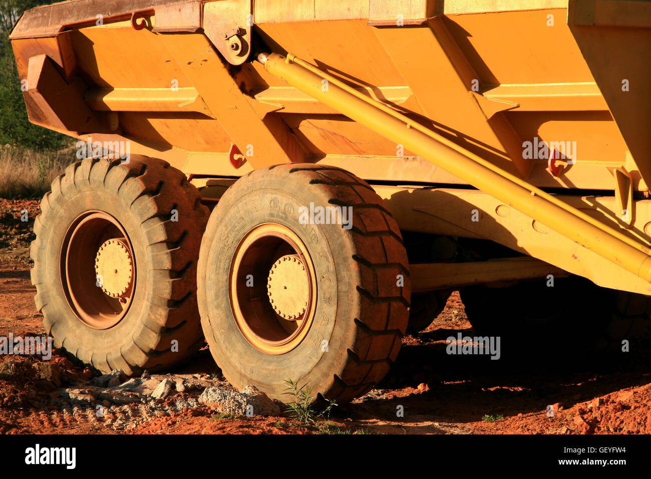 Earth moving vehicle hi-res stock photography and images - Alamy