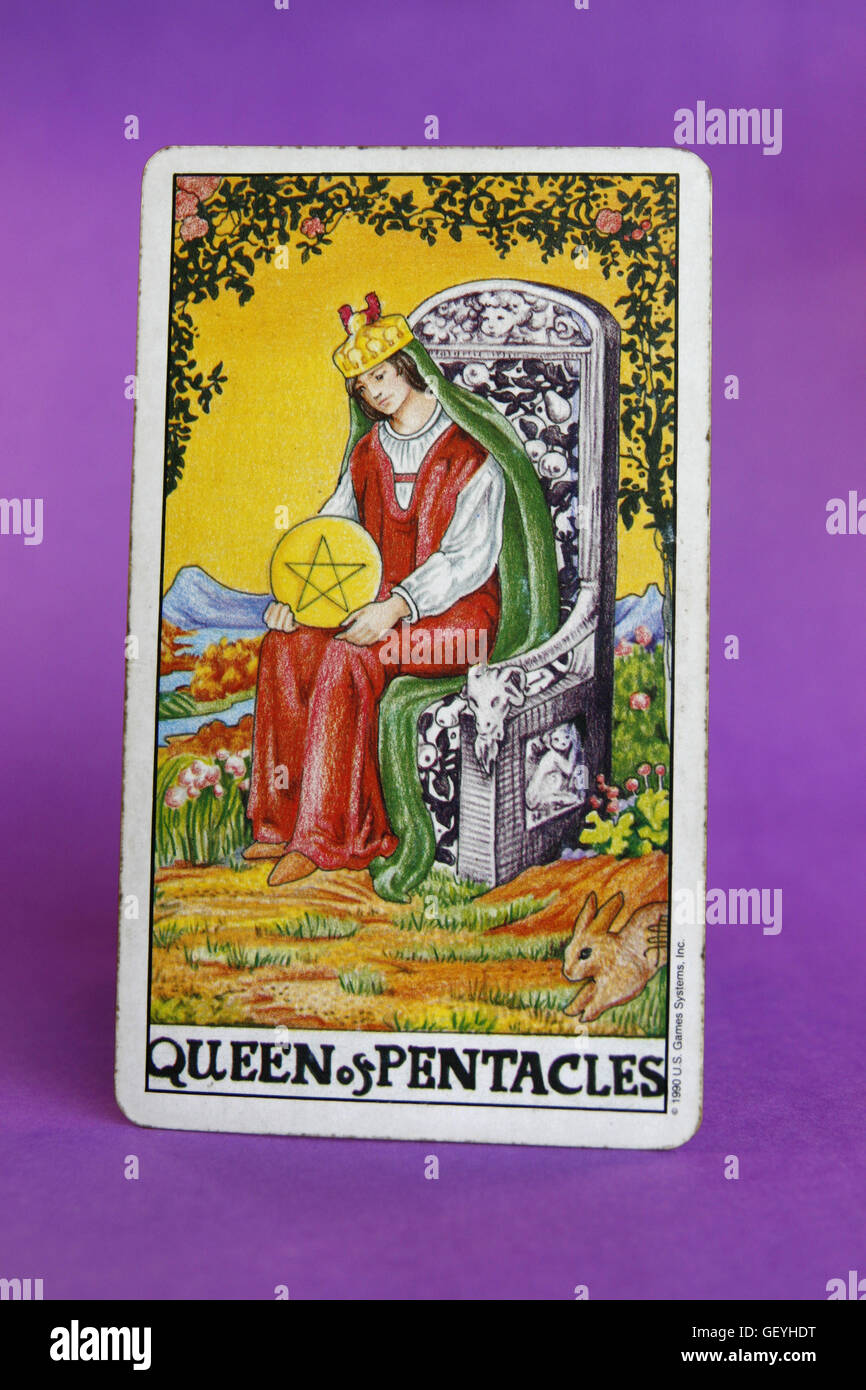 Tarot Cards, Queen of Pentacles Stock Photo - Alamy
