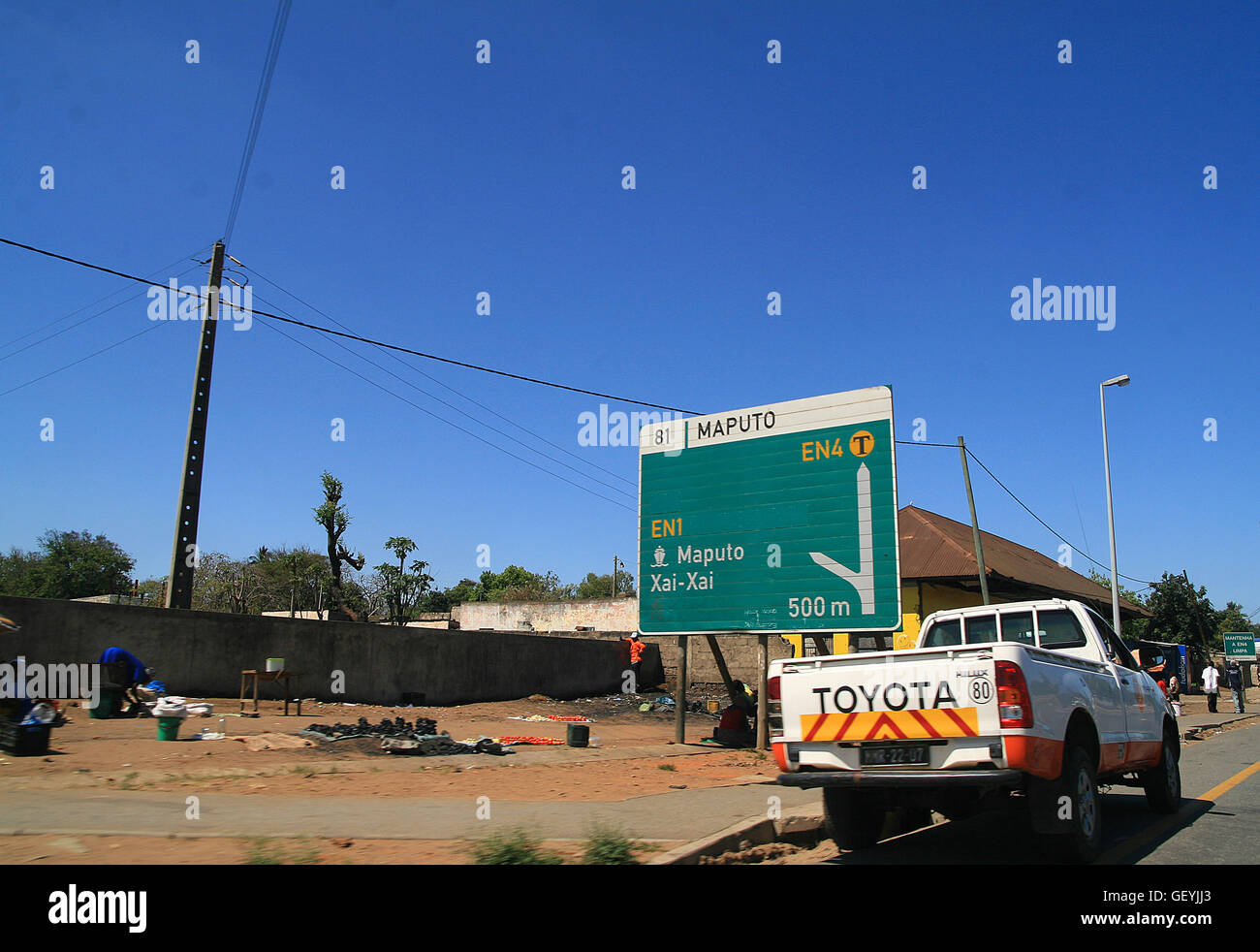 Mozambique road sign hi-res stock photography and images - Alamy