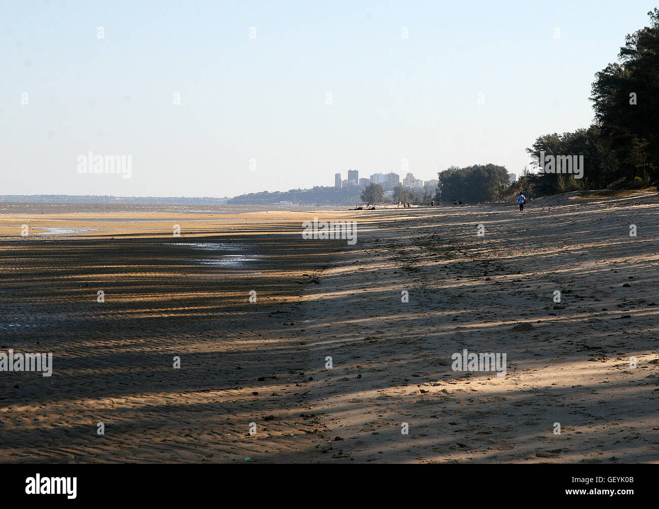 Beach scene, Maputo, Mozambique Stock Photo - Alamy