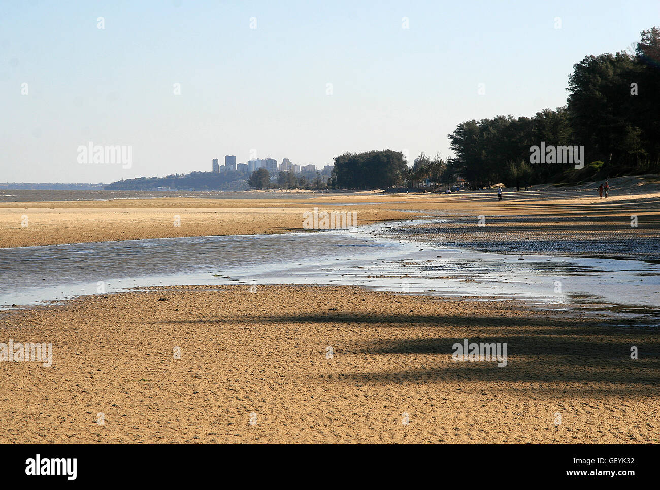Beach scene, Maputo, Mozambique Stock Photo - Alamy
