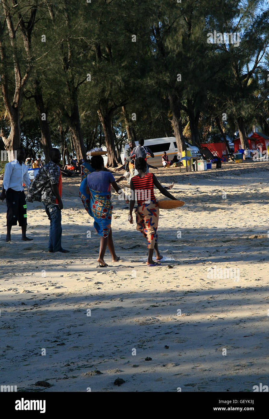 Beach scene, Maputo, Mozambique Stock Photo - Alamy