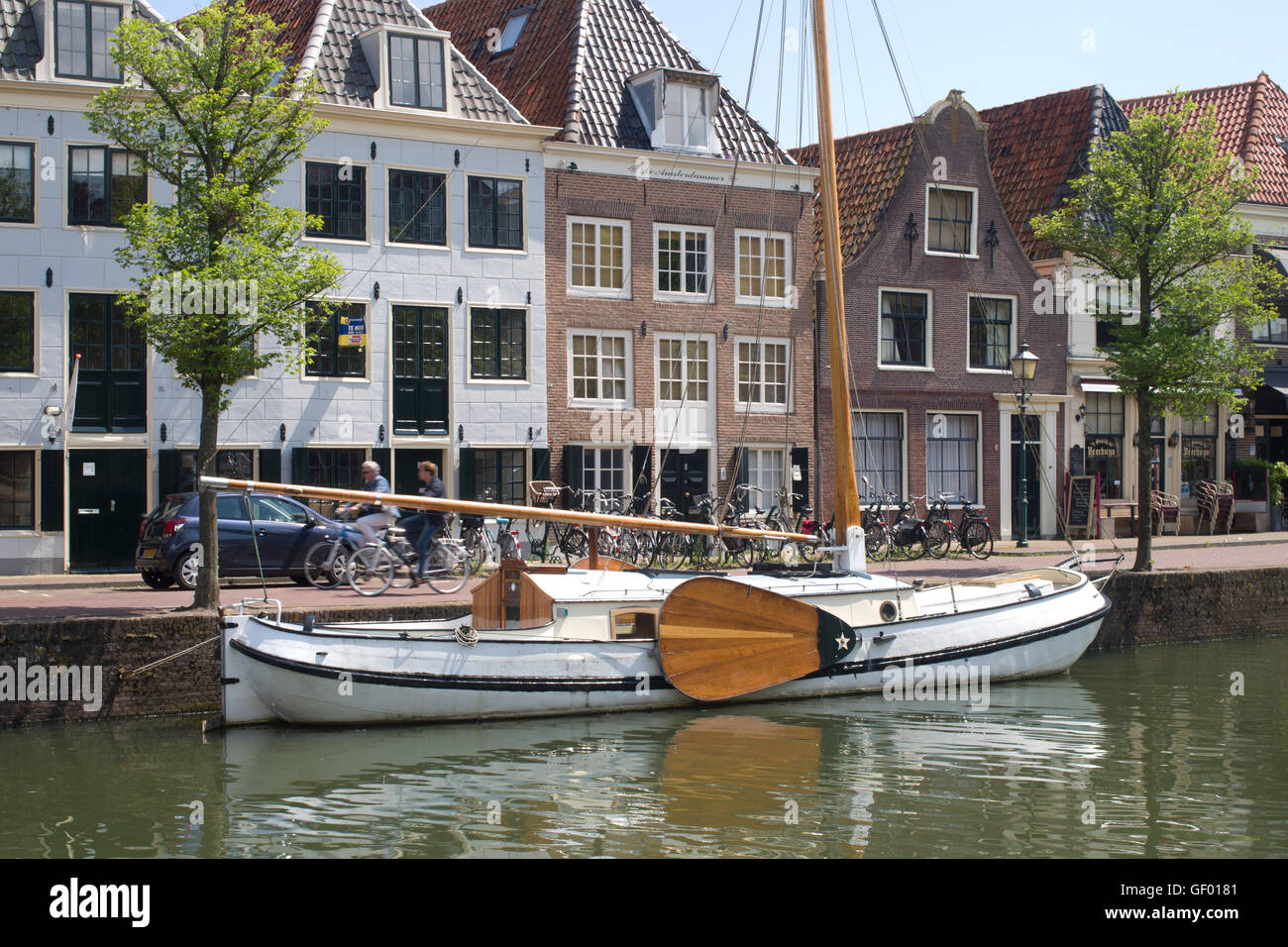 Traditional dutch boat hi-res stock photography and images - Alamy