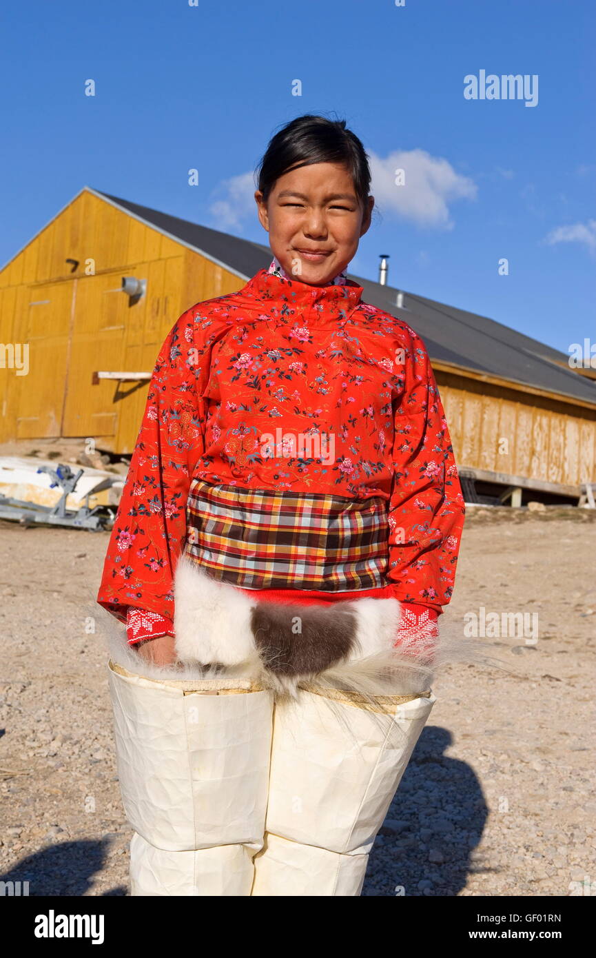Inuit Clothing Kids Hi-res Stock Photography And Images, 43% OFF