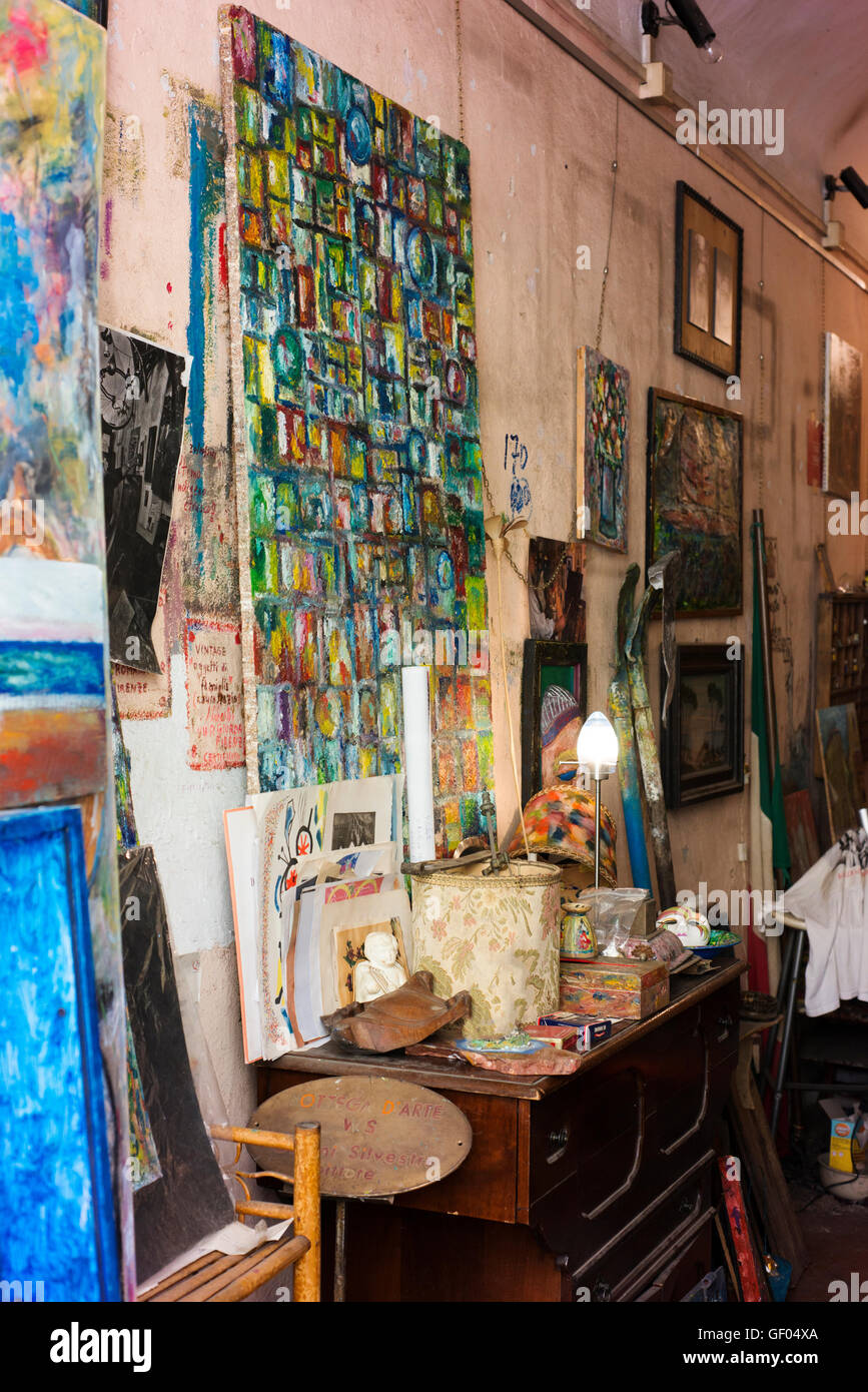 Florence studio hi-res stock photography and images - Alamy