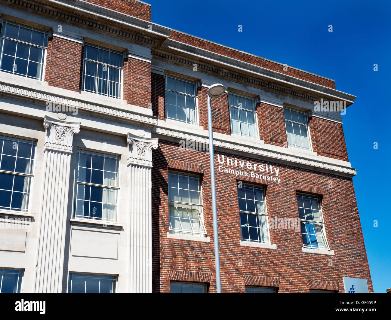 Barnsley college hi-res stock photography and images - Alamy