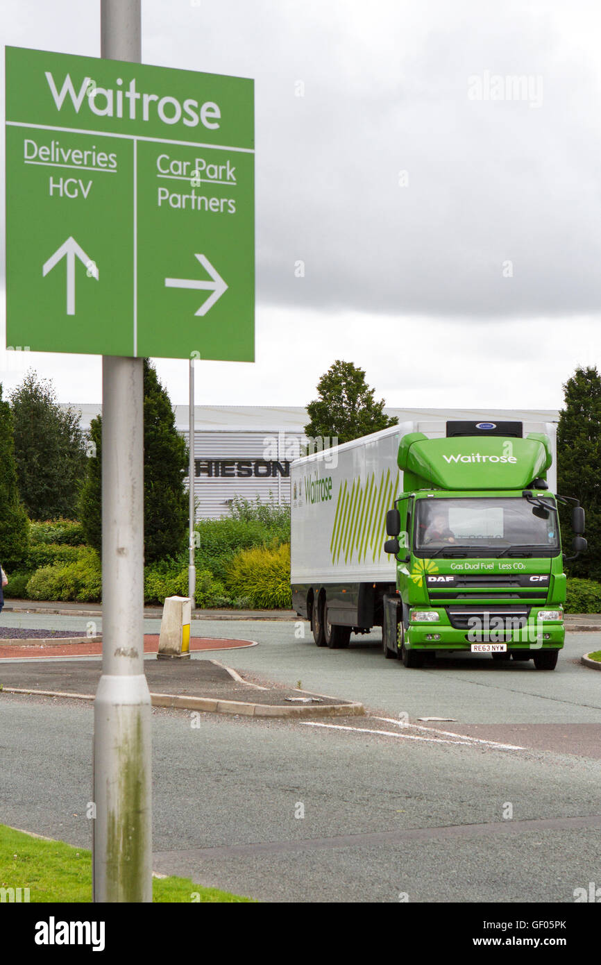 Hgv Waitrose Lorry Truck Stock Photos & Hgv Waitrose Lorry Truck Stock ...