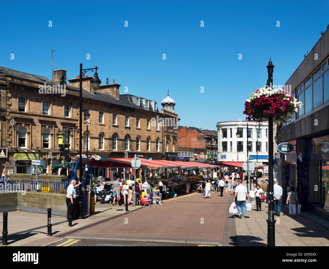Market Stalls in Peel Square Barnsley South Yorkshire England Stock ...