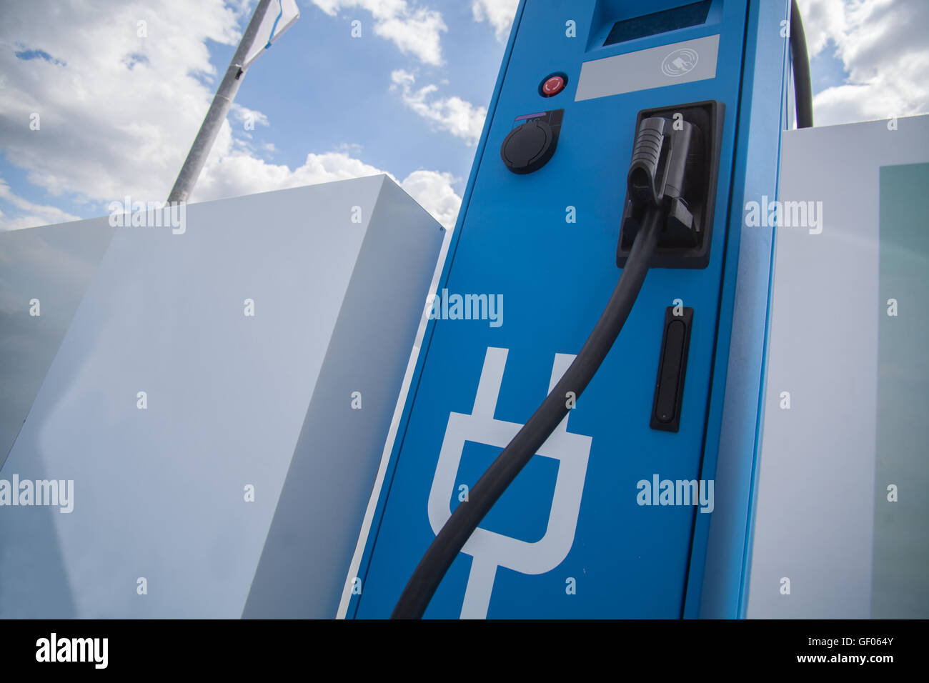 Color image of a charging station for electric cars Stock Photo - Alamy