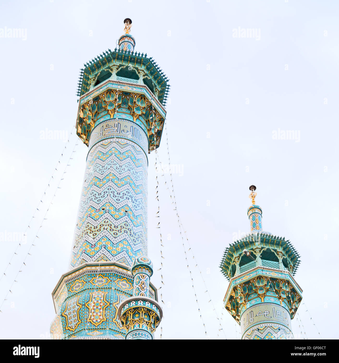 in iran islamic mausoleum old architecture mosque minaret near the sky Stock Photo - Alamy