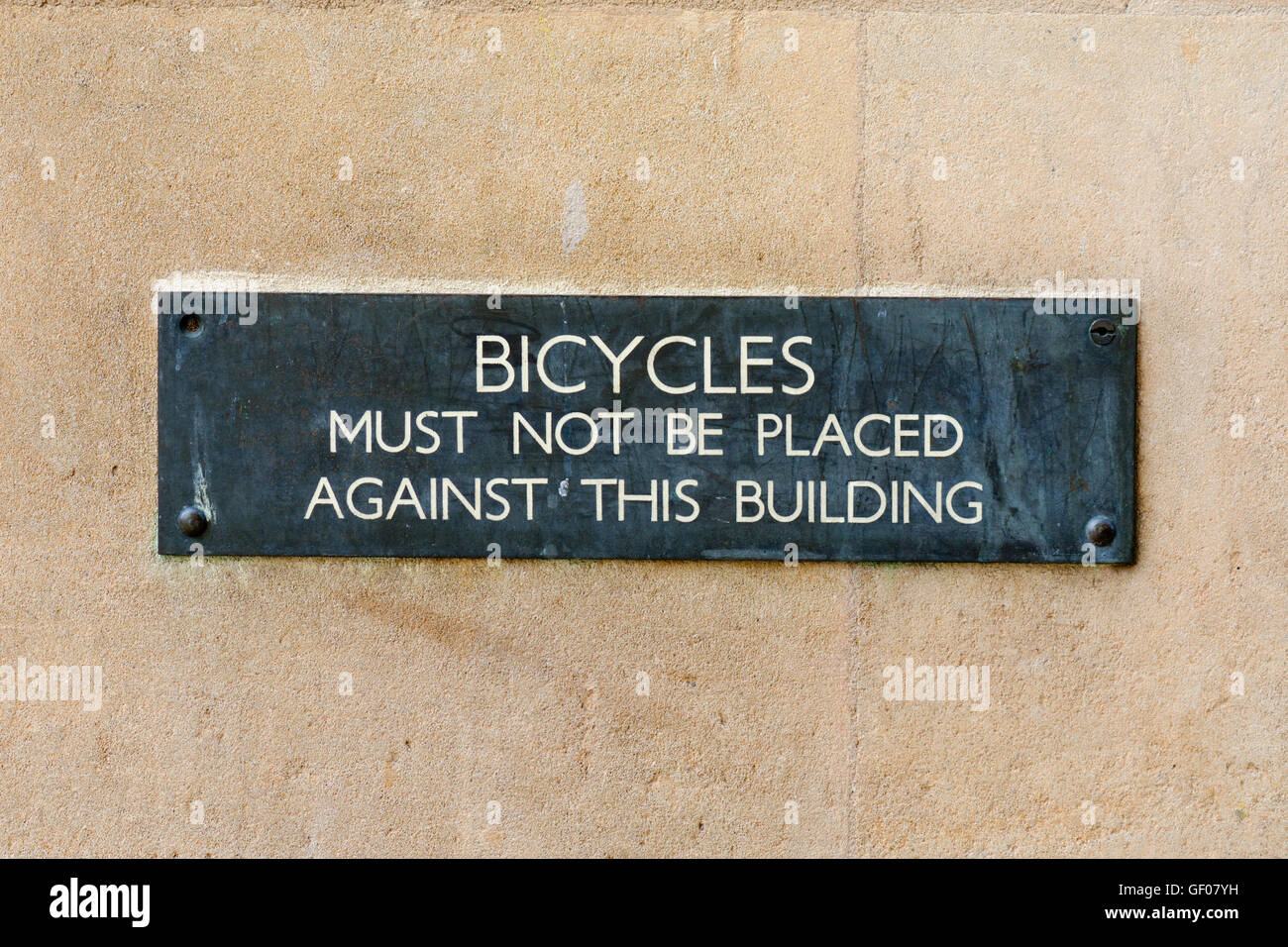 Bicycles must not be placed against this building - sign Stock Photo ...
