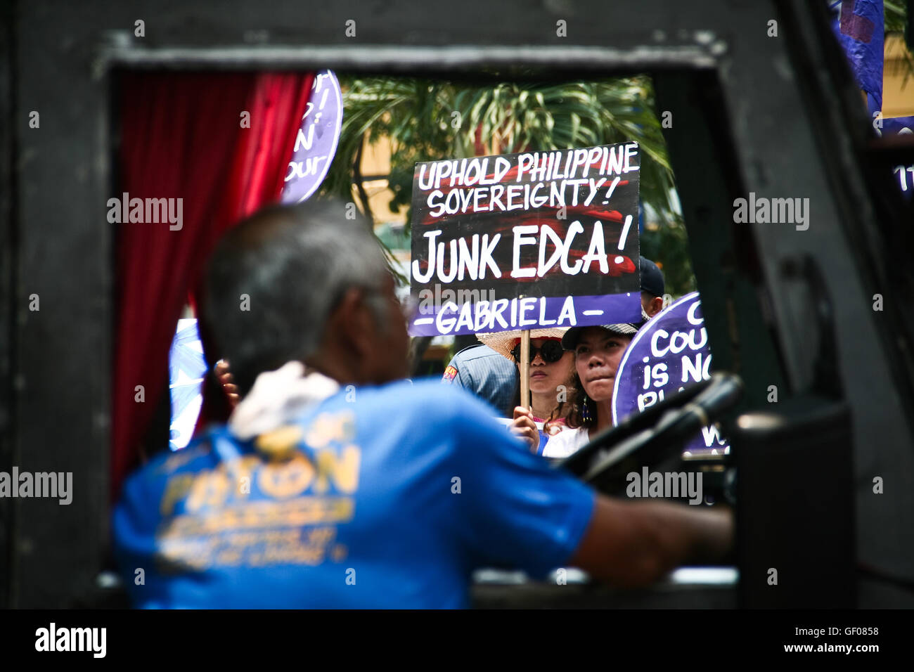 Bayan muna hi-res stock photography and images - Alamy