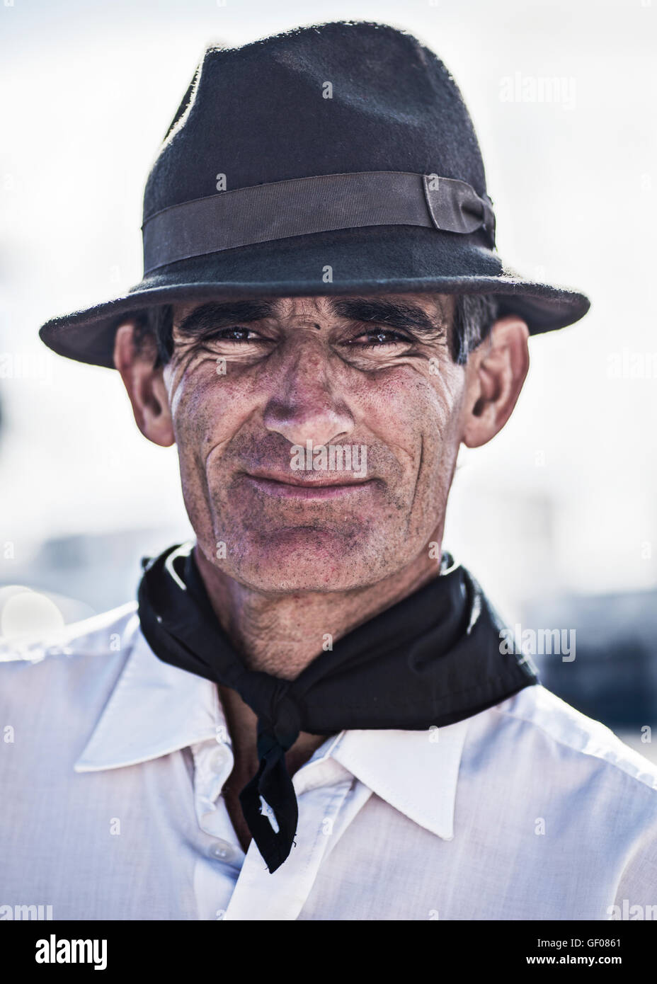 Working in hot sun hi-res stock photography and images - Alamy