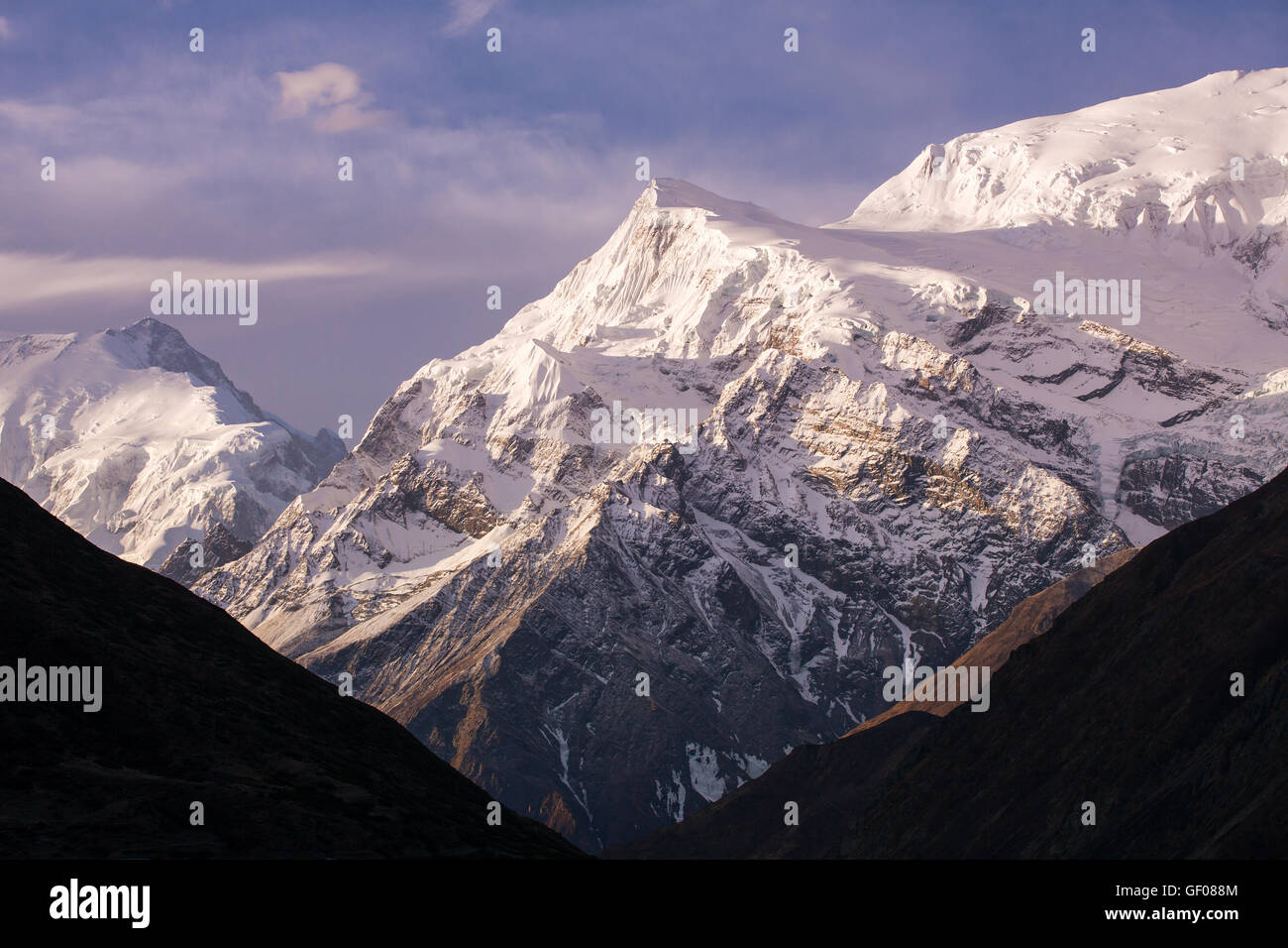 Beautiful landscape mountains in nepal hi-res stock photography and ...