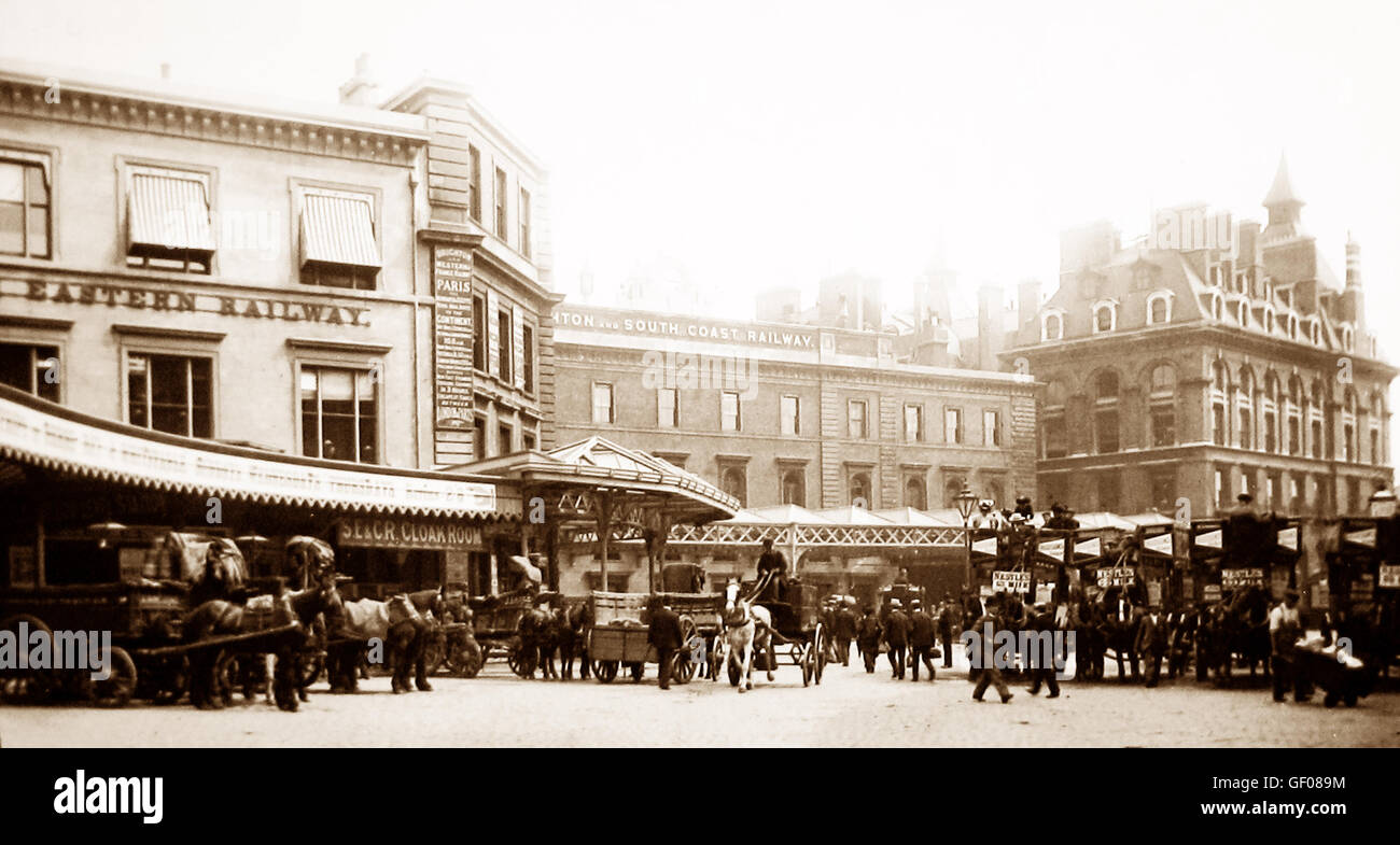 Bridge railway hi-res stock photography and images - Alamy
