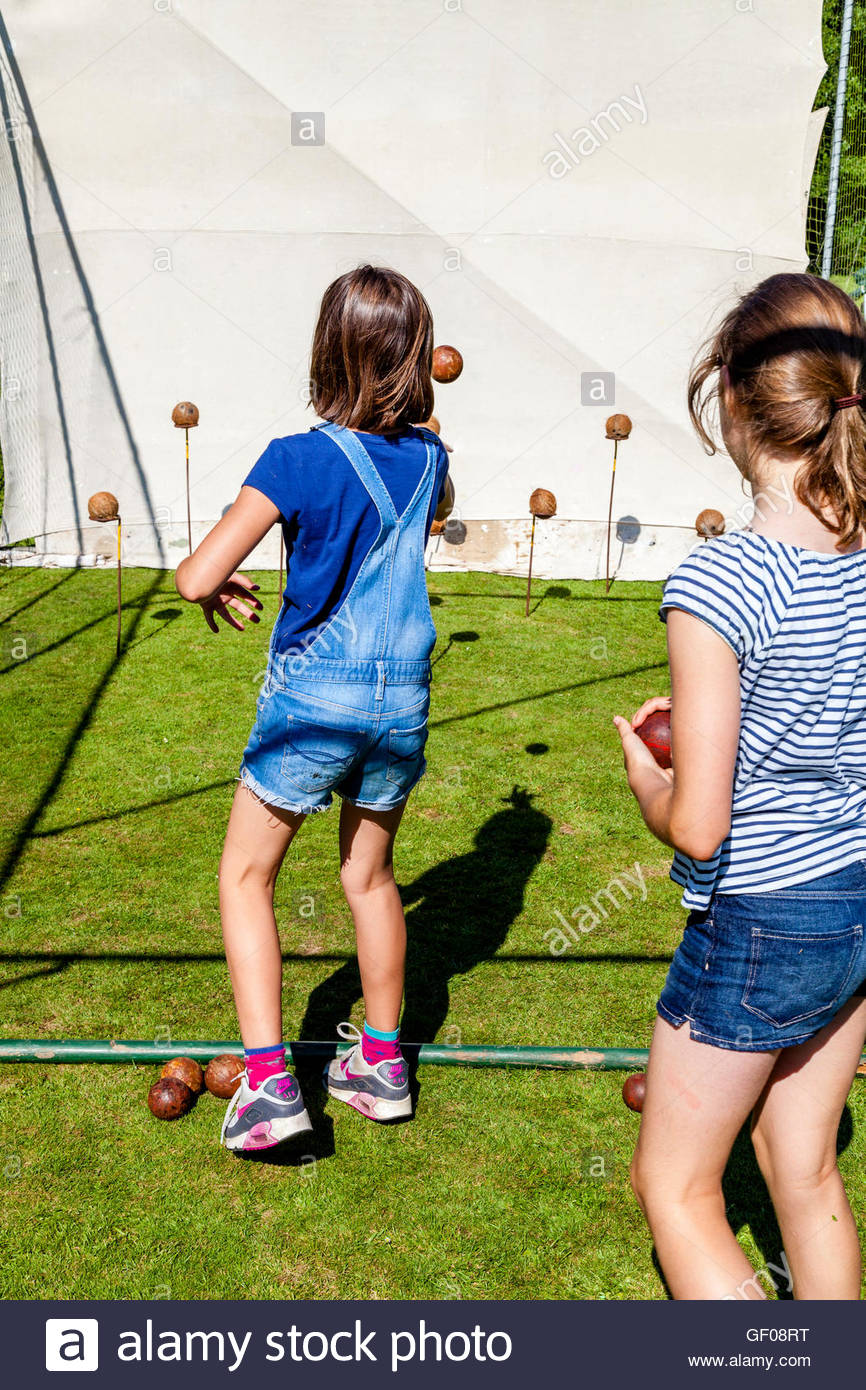 Child Throwing Ball Throw High Resolution Stock Photography and Images ...