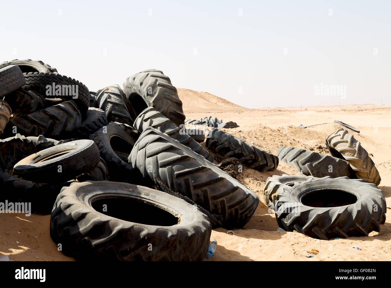 Tyre dump desert hi-res stock photography and images - Alamy