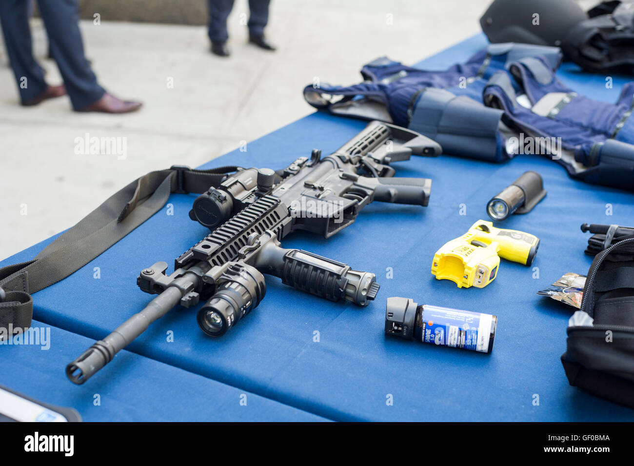 Police equipment hi-res stock photography and images - Alamy