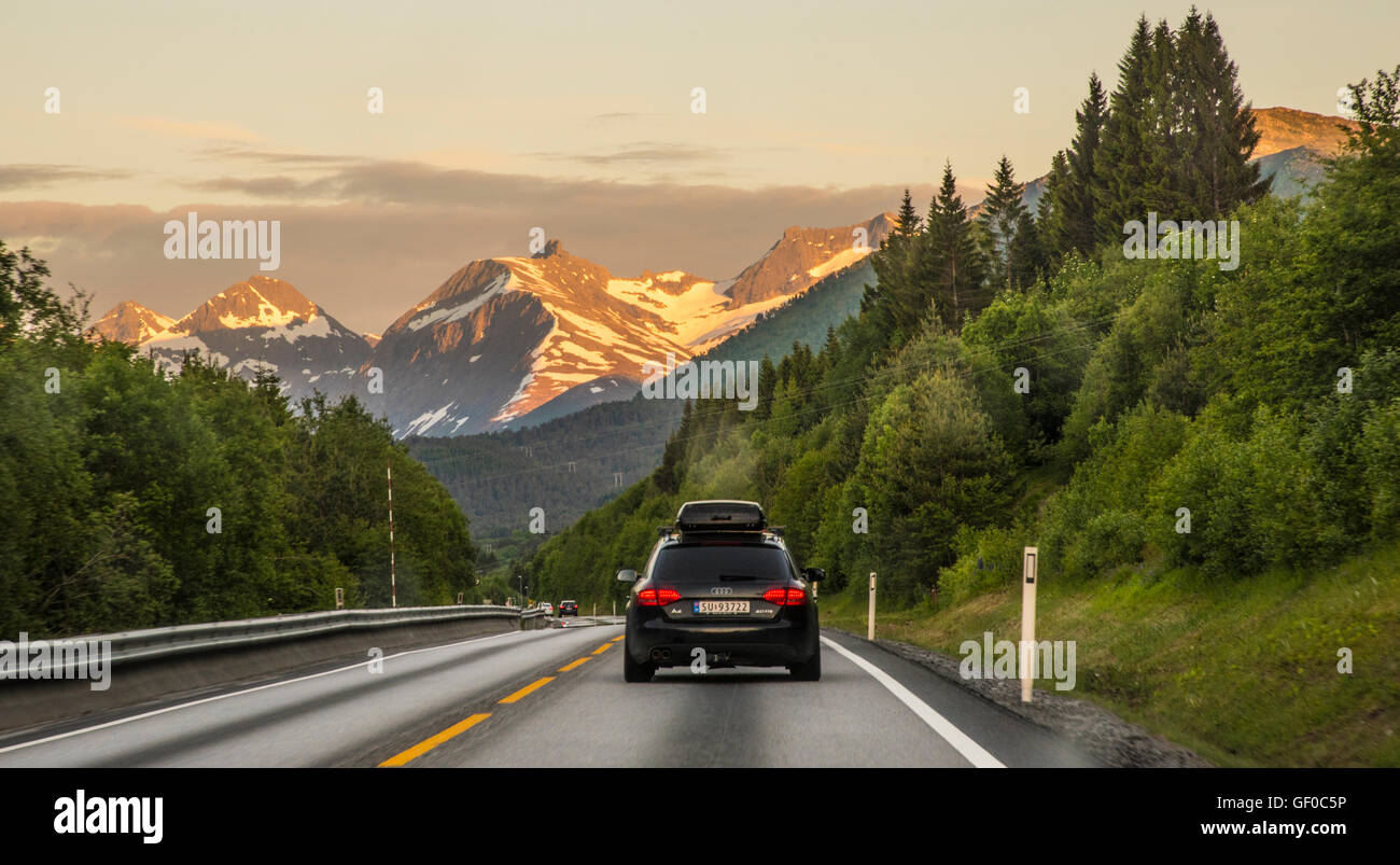 Norway highways hi-res stock photography and images - Alamy