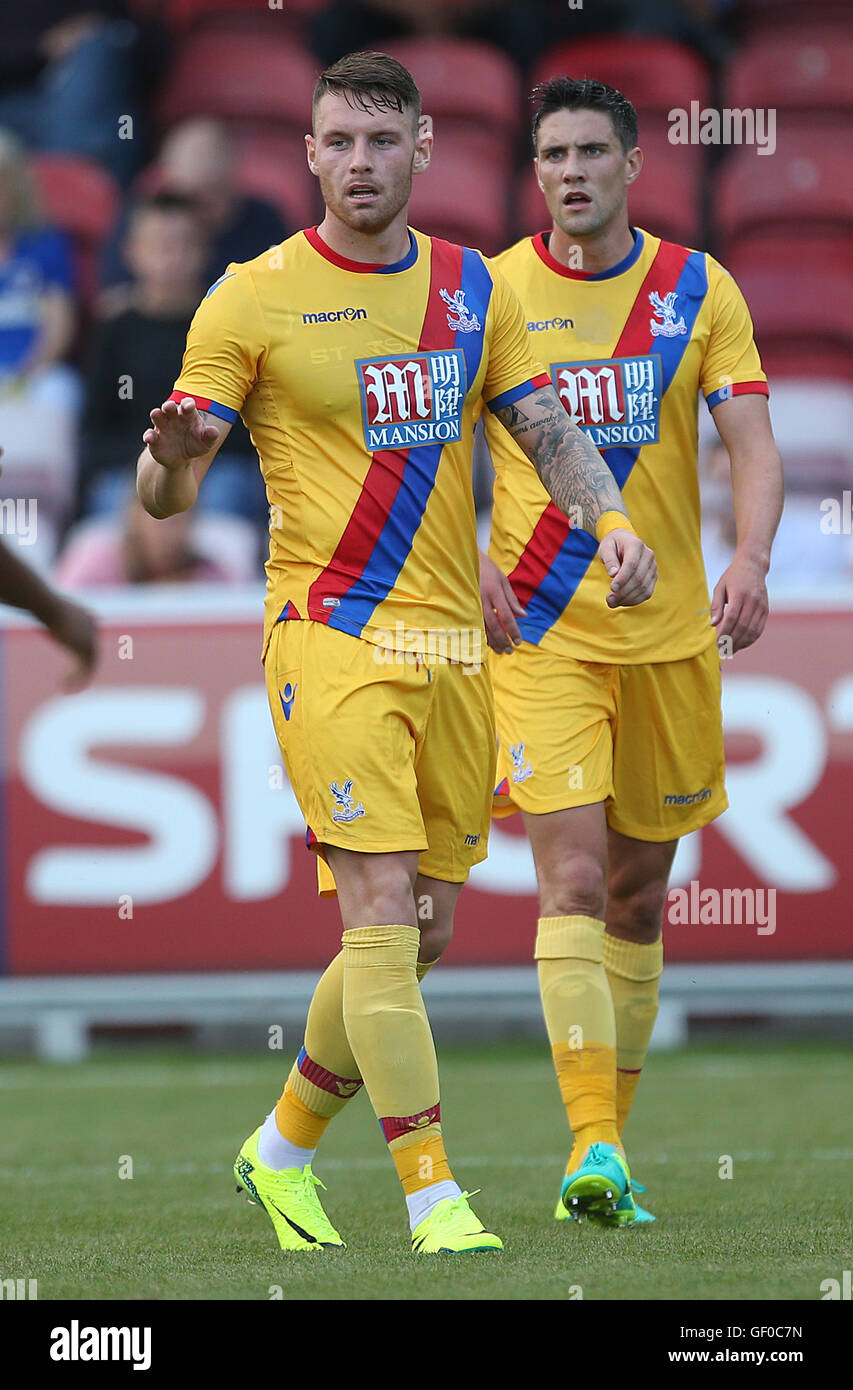 Crystal Palace's Connor Wickham celebrates scoring his side's first ...
