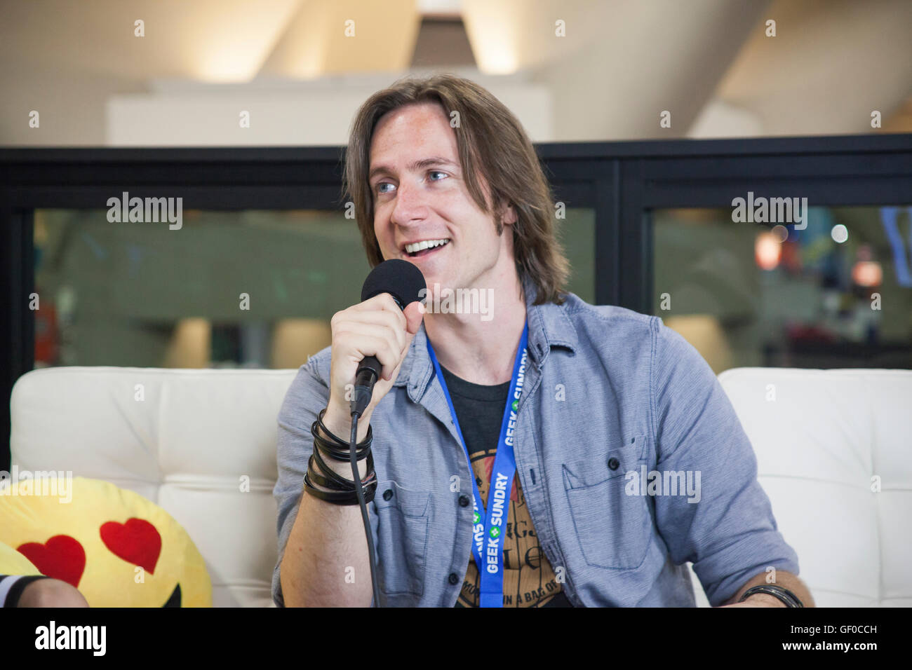 Critical role mercer hi-res stock photography and images - Alamy