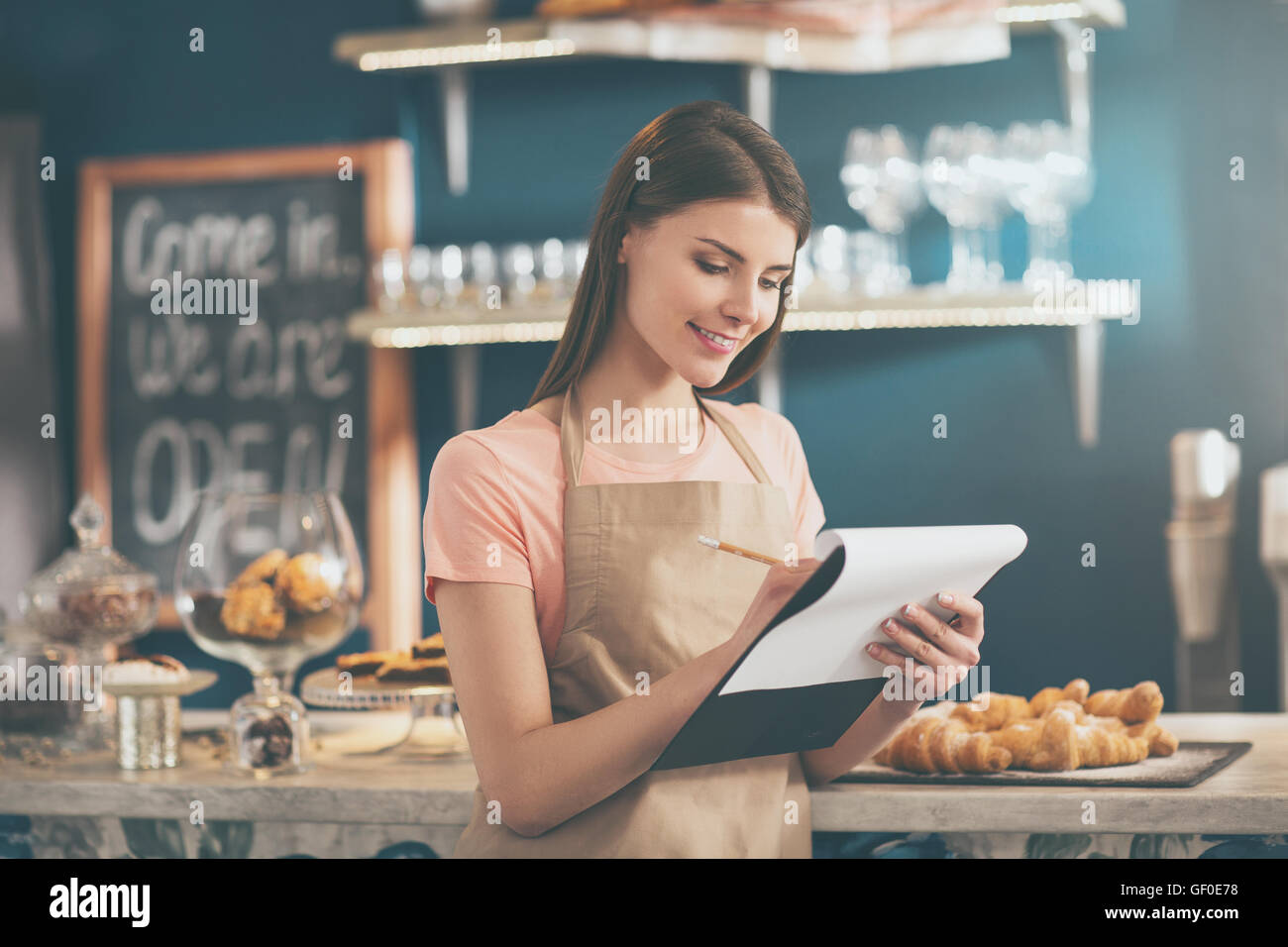 Cafe bakery atmosphere hi-res stock photography and images - Alamy