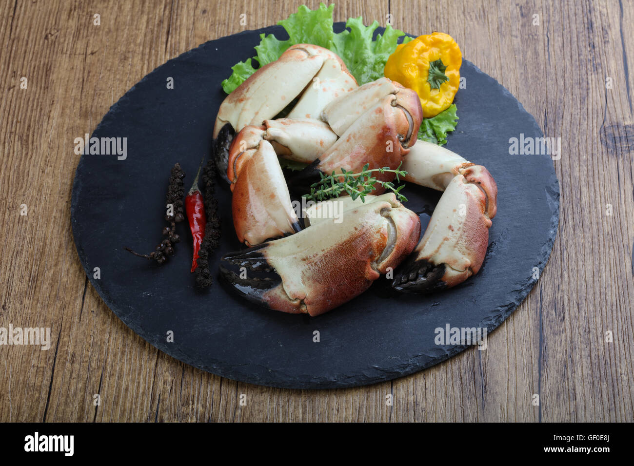 Fresh seafood - Crad claws with delicacy meat Stock Photo - Alamy