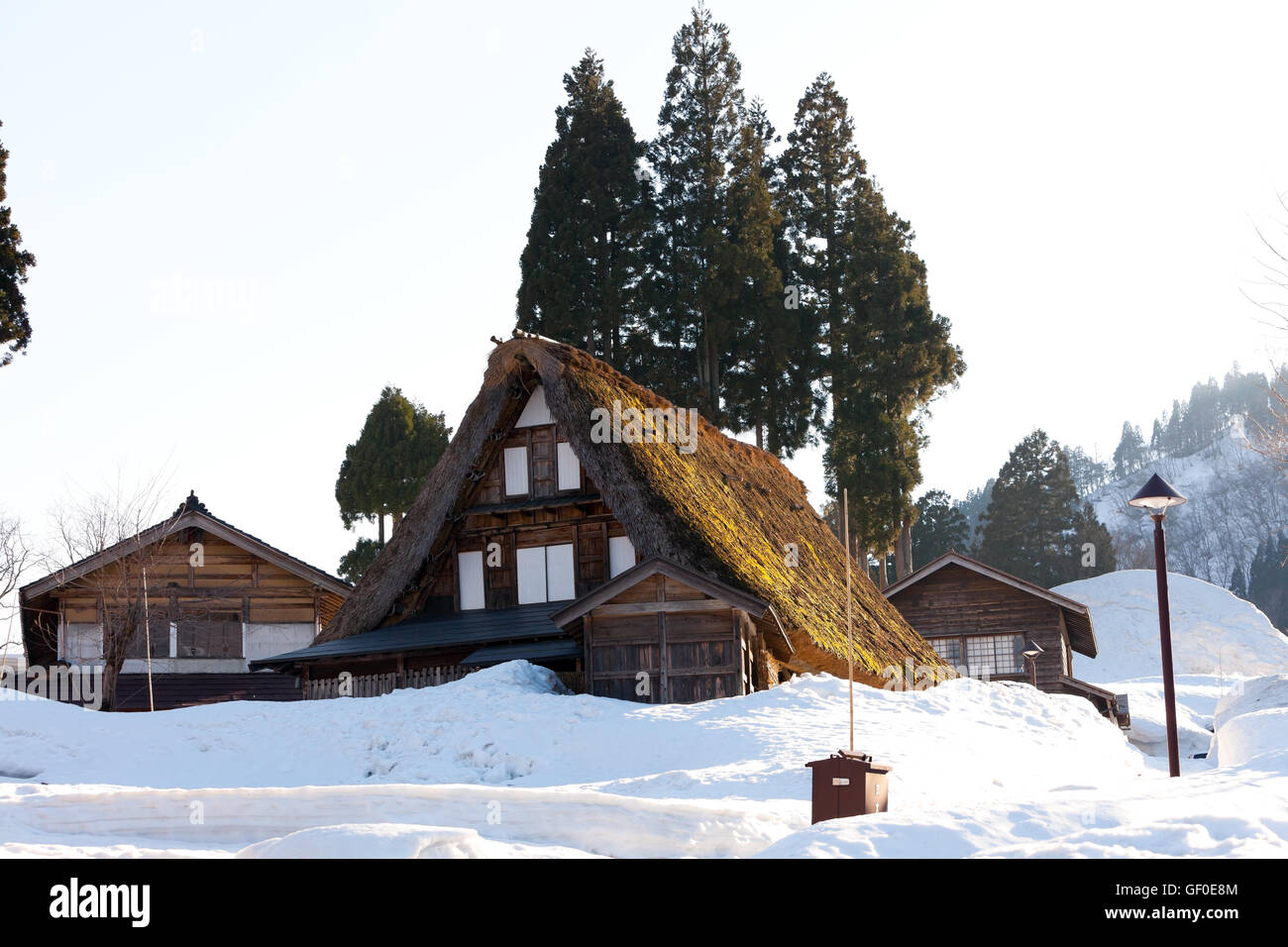 Japan thatched roof house hi-res stock photography and images - Alamy
